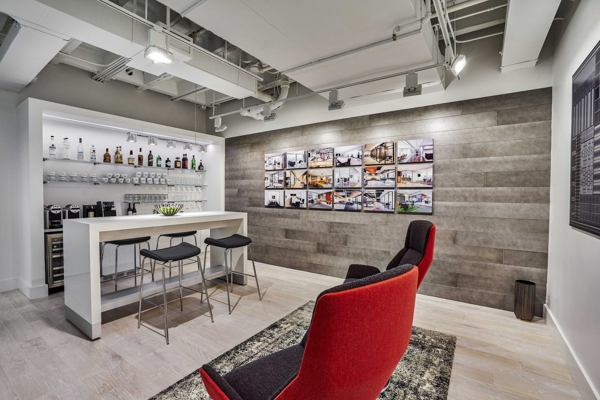 Muraflex Showroom - Chicago | Office Snapshots