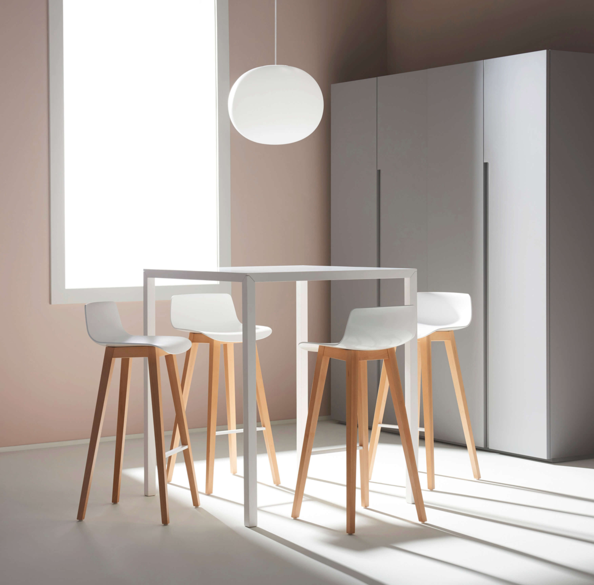 Davis Furniture Hue | Office Snapshots