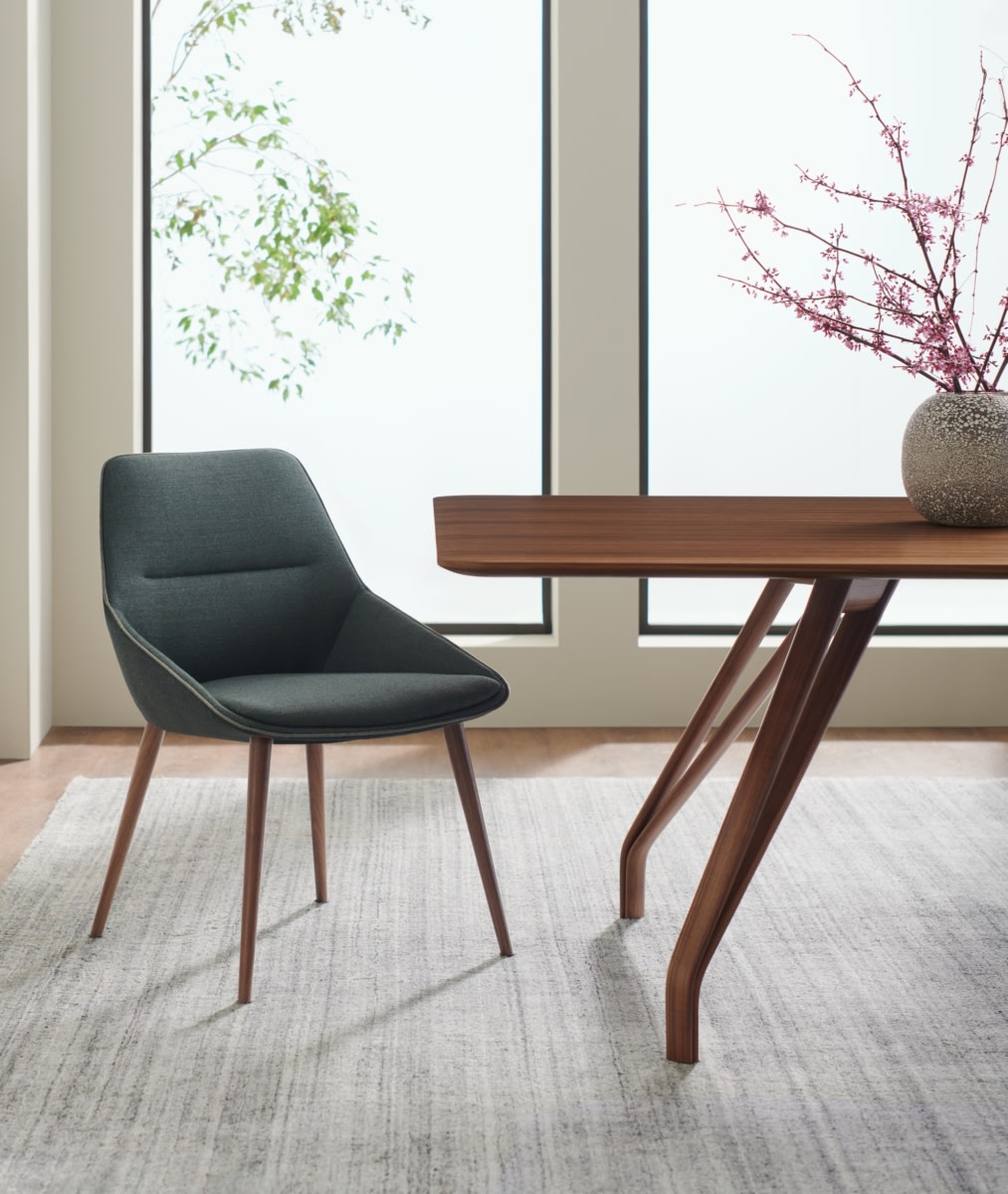 Davis Furniture Sachet | Office Snapshots