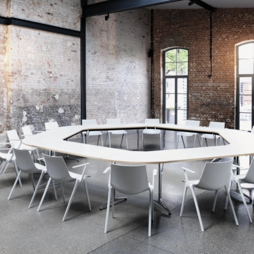 Wilkhahn Aula Stackable Chair | Office Snapshots