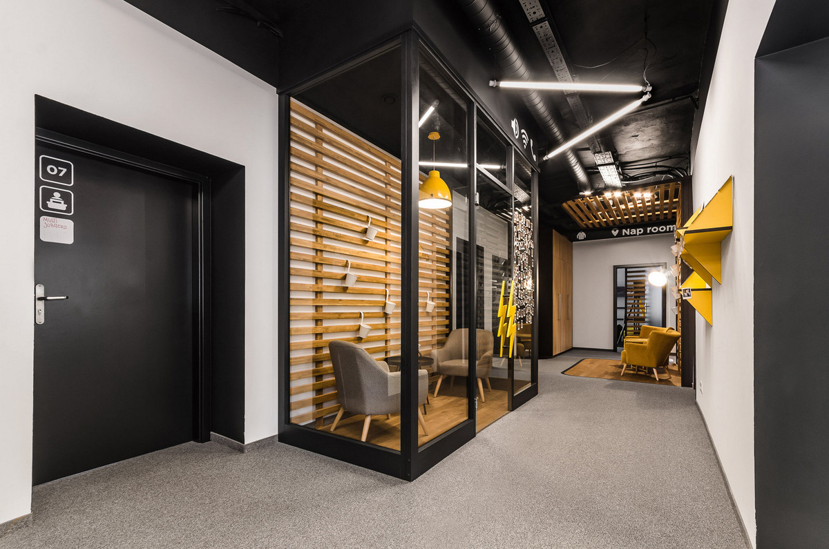 Droids on Roids Offices - Wroclaw | Office Snapshots