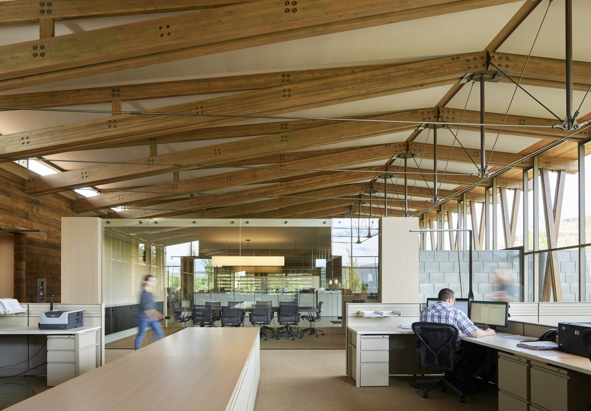 Washington Fruit & Produce Co. Headquarters - Yakima | Office Snapshots
