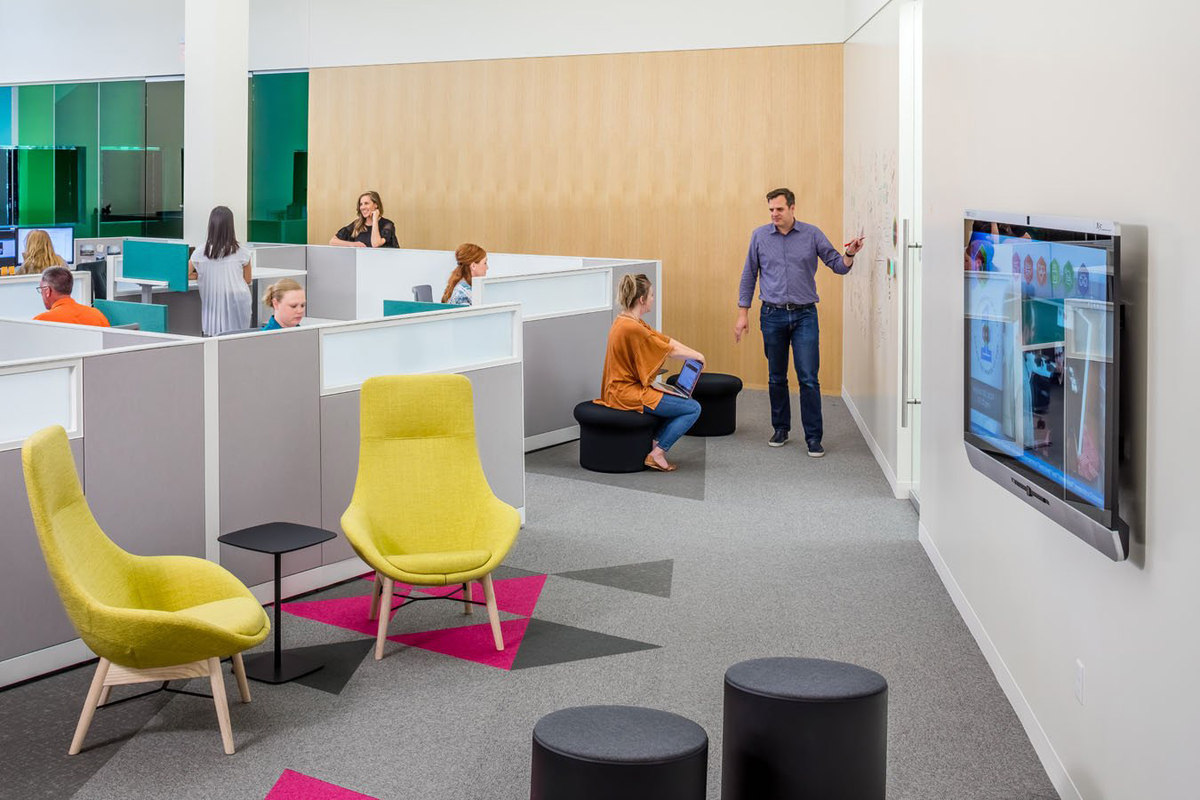 AVI Systems Offices - Eden Prairie | Office Snapshots