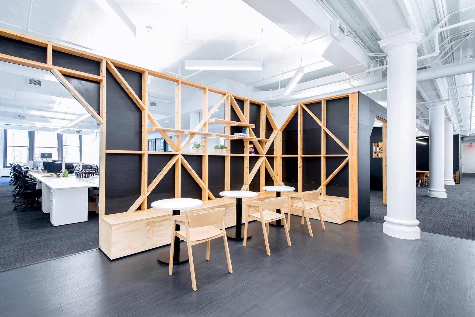 Quartz Offices - New York City | Office Snapshots