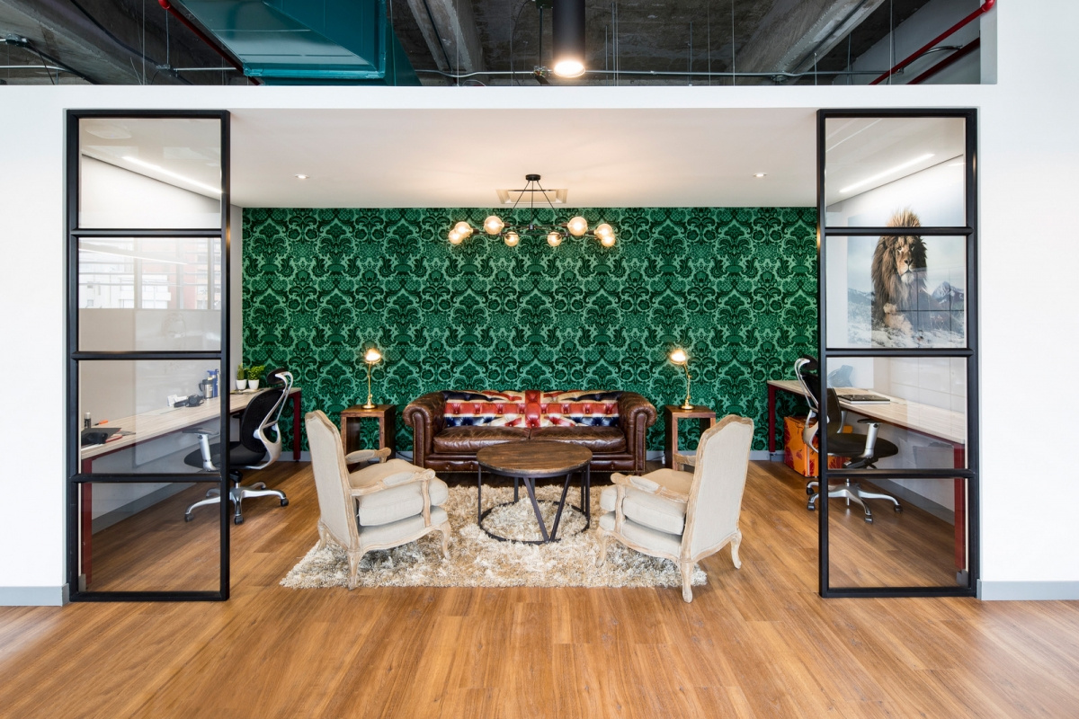 Grey and Geometry Global Offices - Bogotá | Office Snapshots