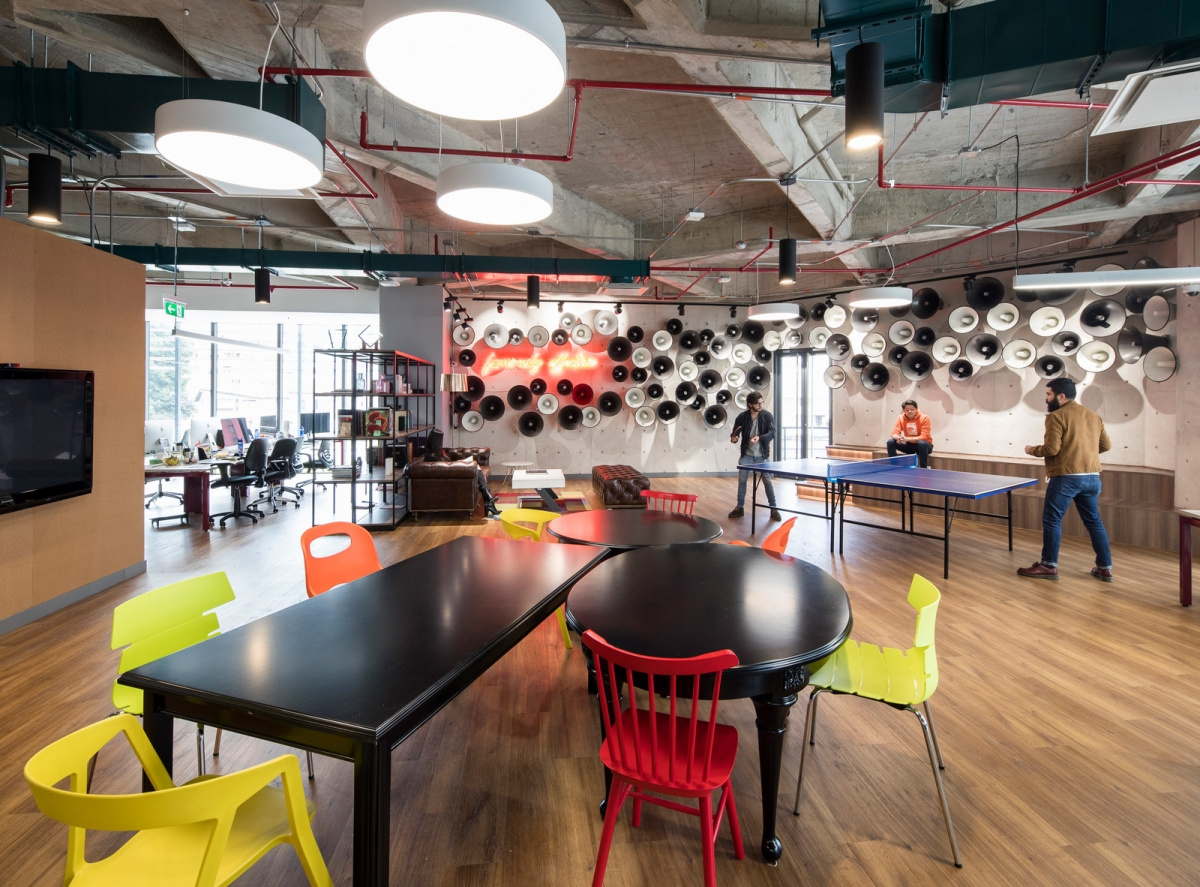 Grey and Geometry Global Offices - Bogotá | Office Snapshots