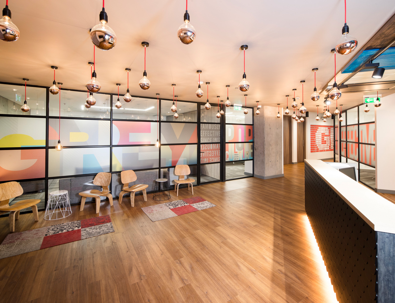 Grey and Geometry Global Offices - Bogotá | Office Snapshots