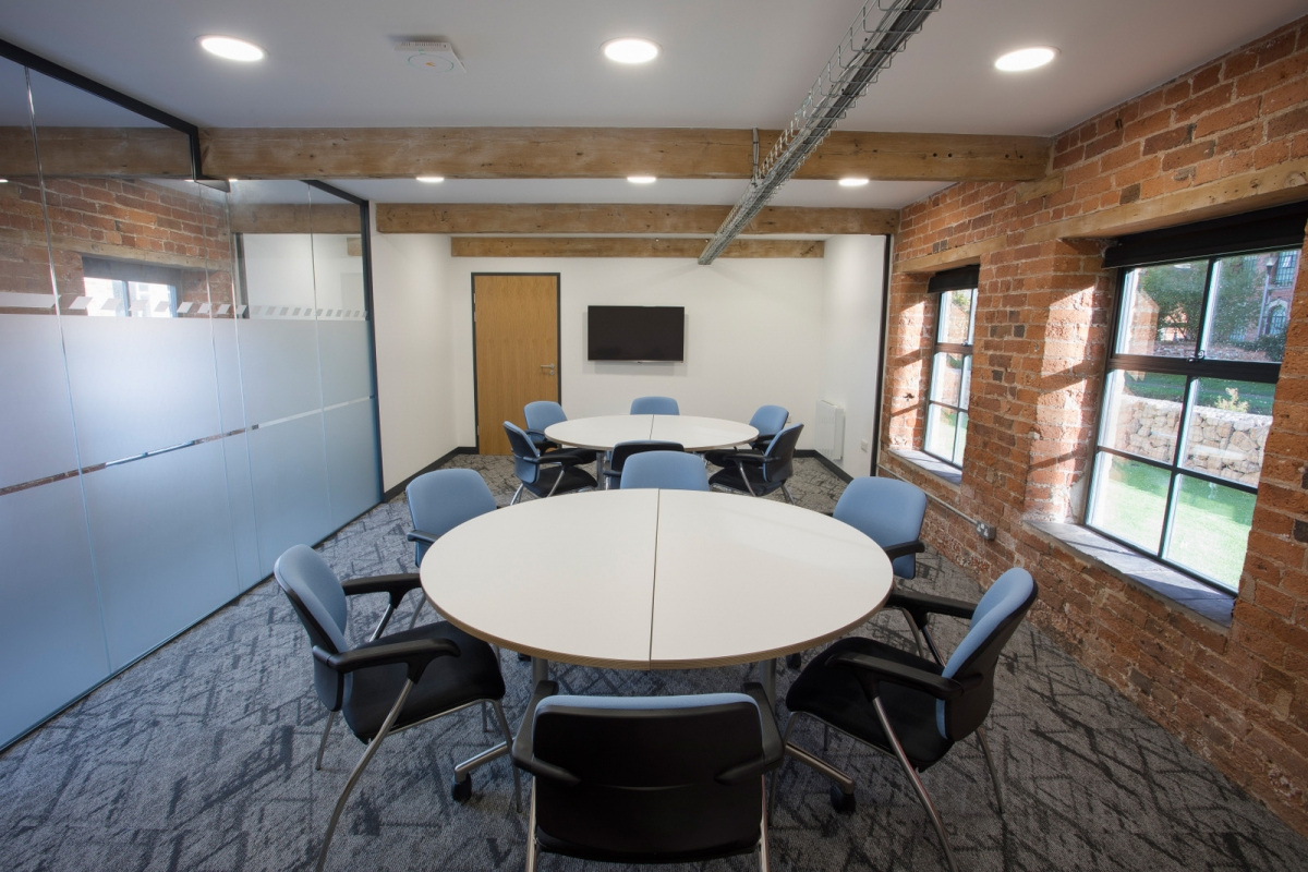 Advanced Commercial Interiors Offices - Nottingham | Office Snapshots