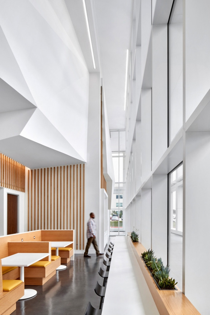 One Legacy West's Communal Space and Lobby - Dallas | Office Snapshots