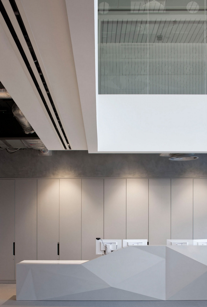 Virgin Atlantic & Virgin Holidays Offices - Crawley | Office Snapshots