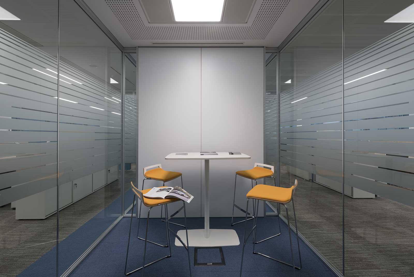 Mercedes Benz Italia Offices - Rome | Office Snapshots