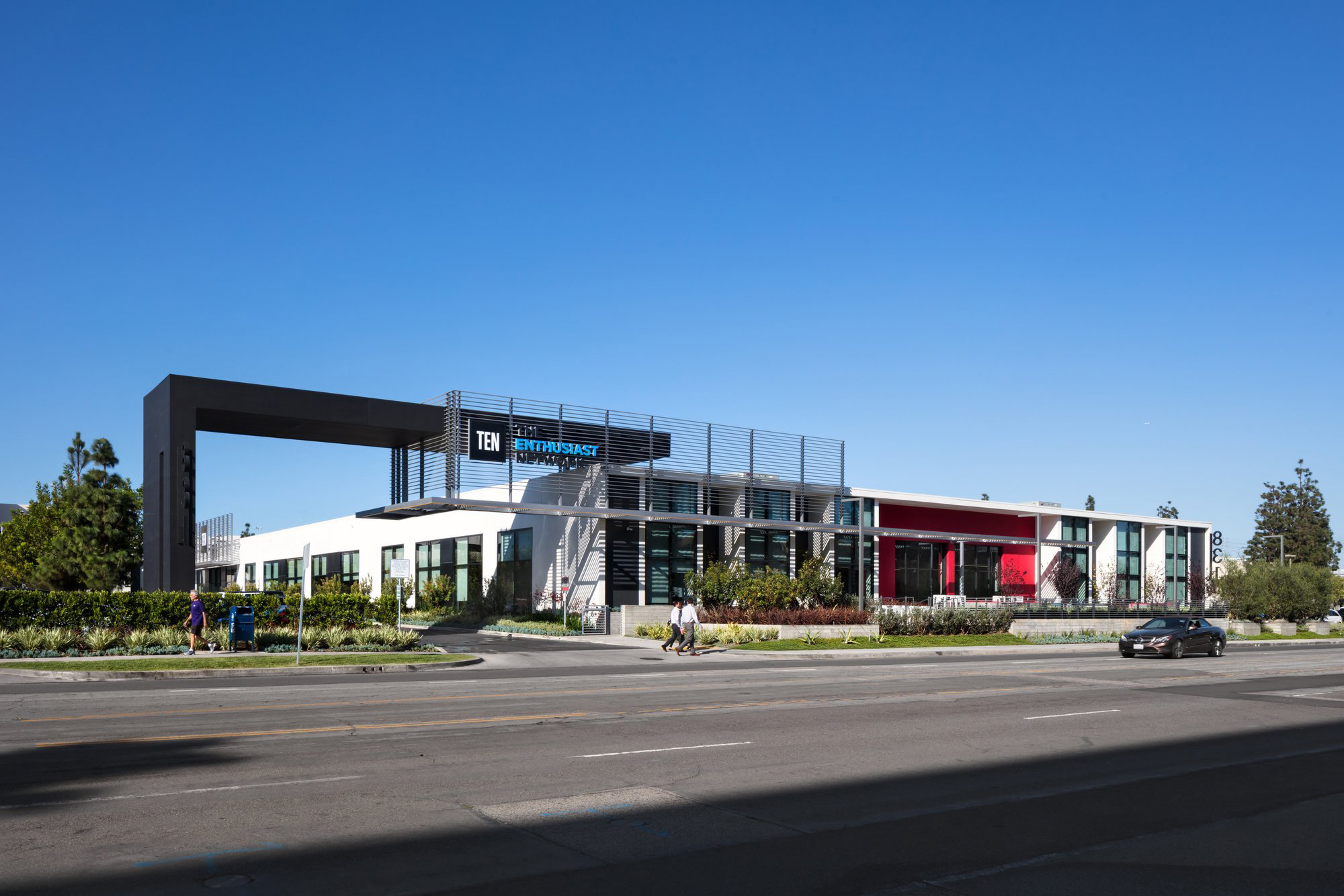 TEN Offices - El Segundo | Office Snapshots