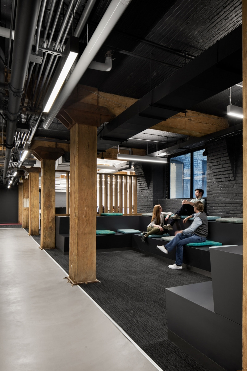 Flight Centre Travel Group Offices - Toronto | Office Snapshots