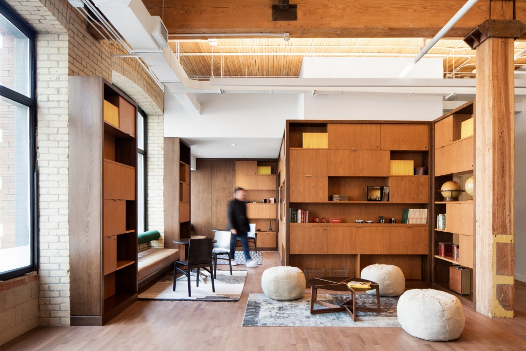 Flight Centre Travel Group Offices - Toronto | Office Snapshots