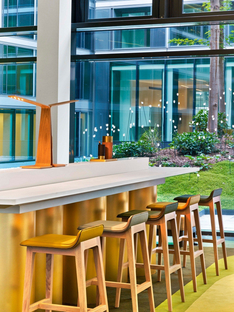 Capital 8 Offices - Paris | Office Snapshots