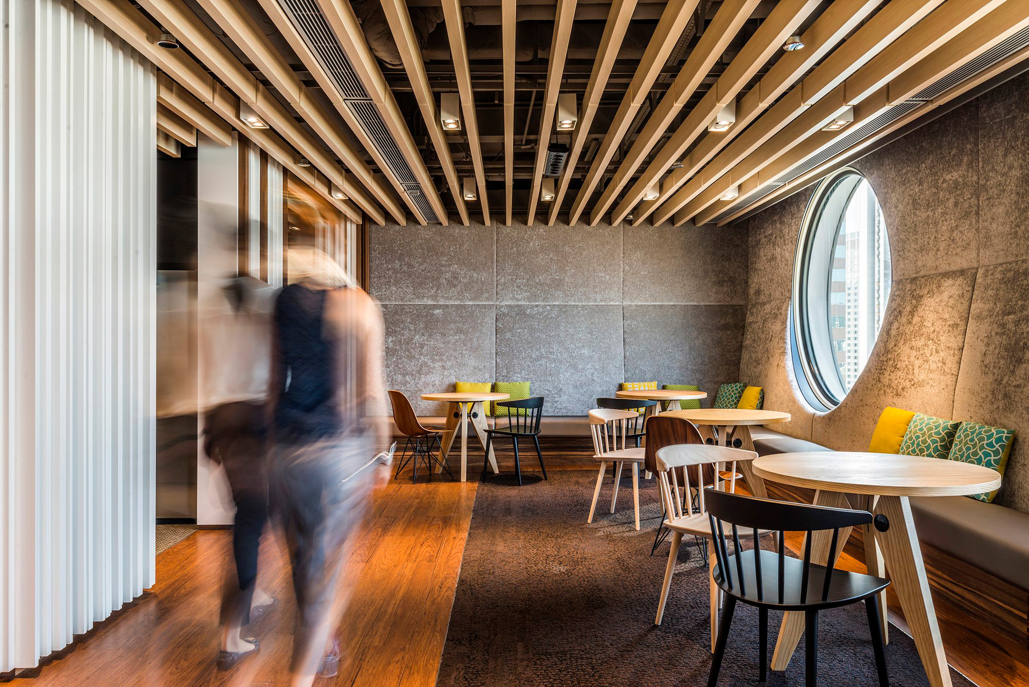 Clifford Chance Offices - Hong Kong | Office Snapshots