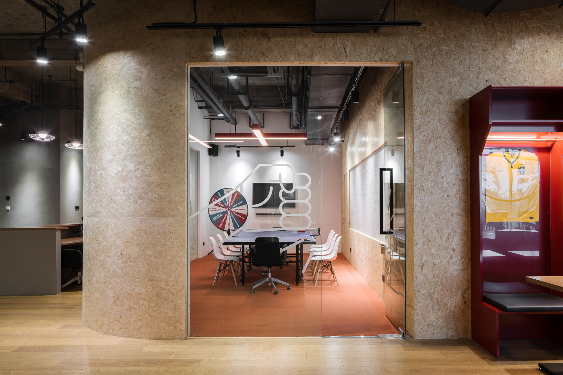 Mailman Offices - Shanghai | Office Snapshots