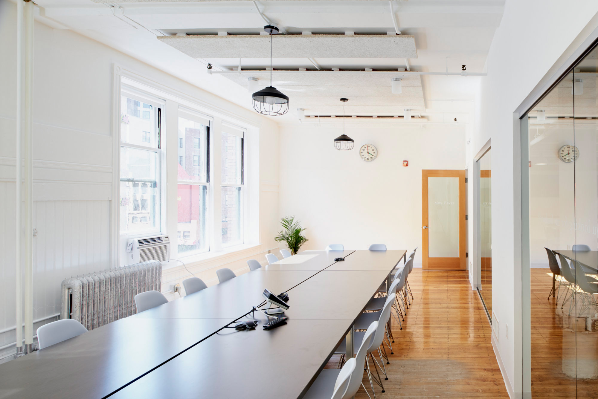 MOO Offices - Boston | Office Snapshots