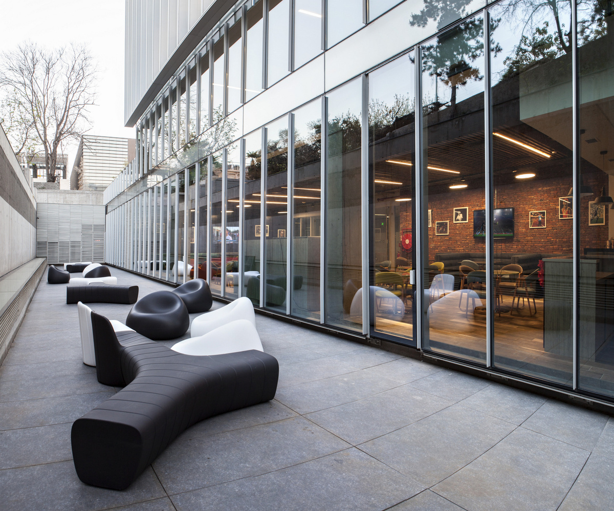 Adidas Offices - Santiago | Office Snapshots