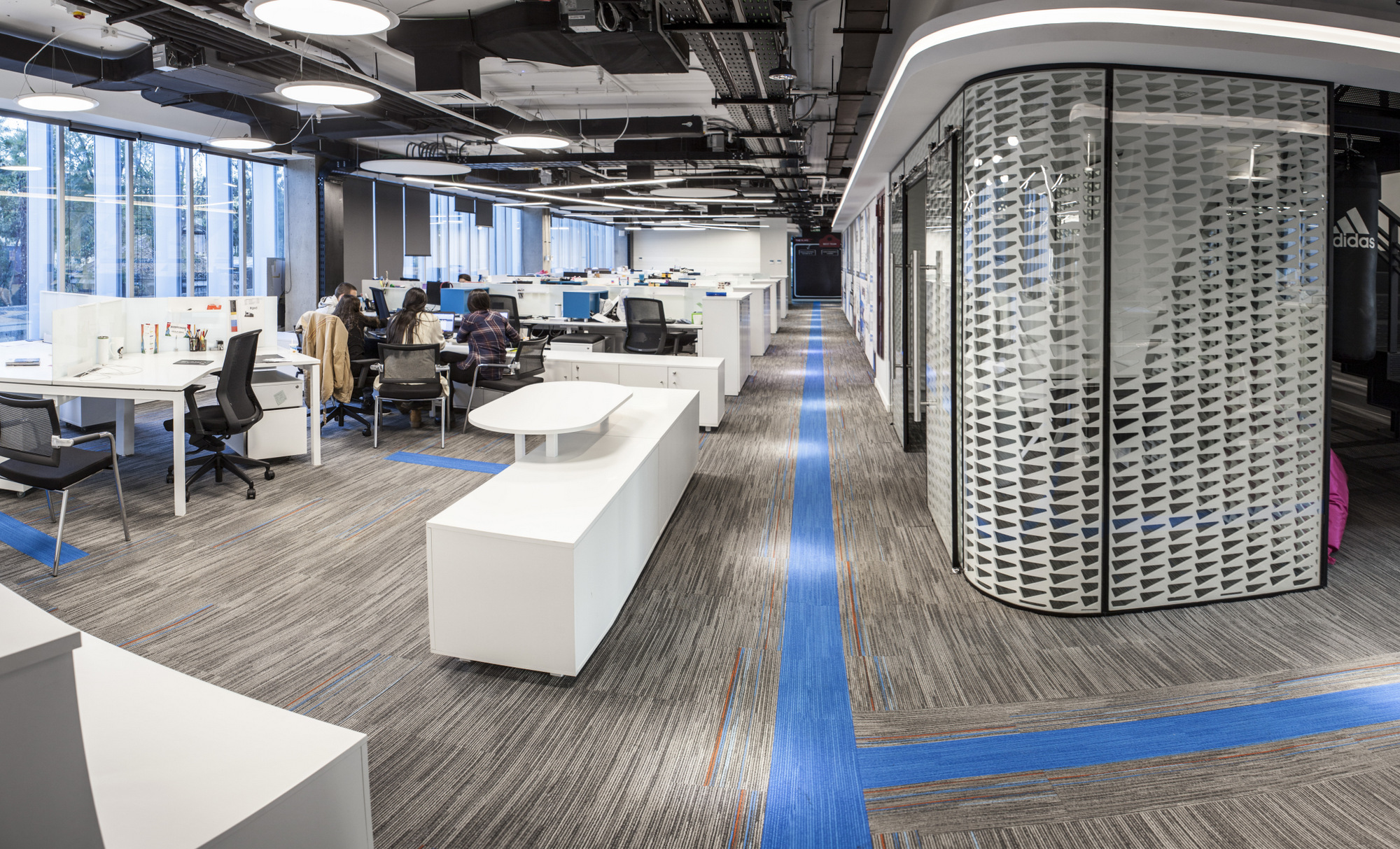 Adidas Offices - Santiago | Office Snapshots