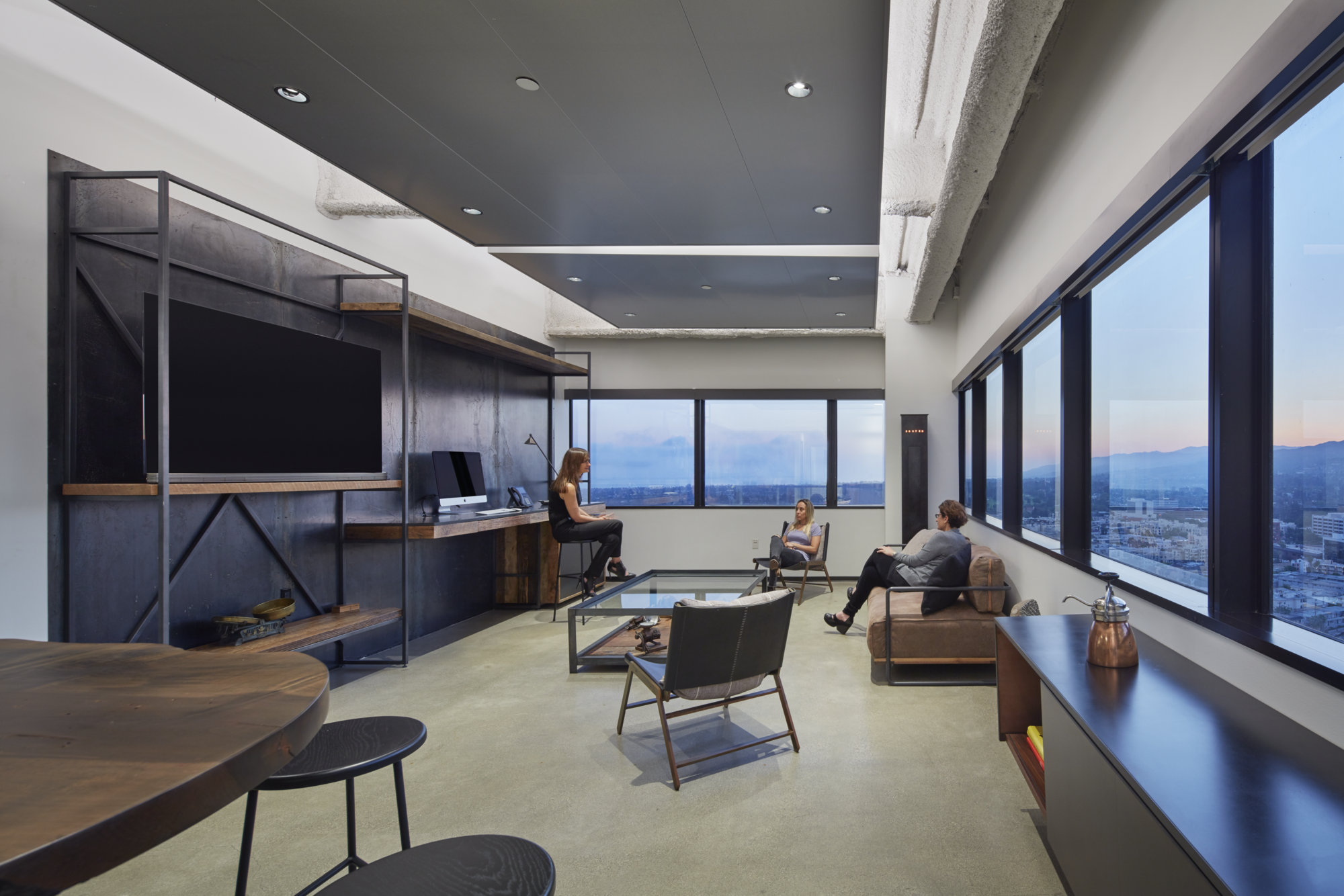 Capital Brands Offices - Los Angeles | Office Snapshots