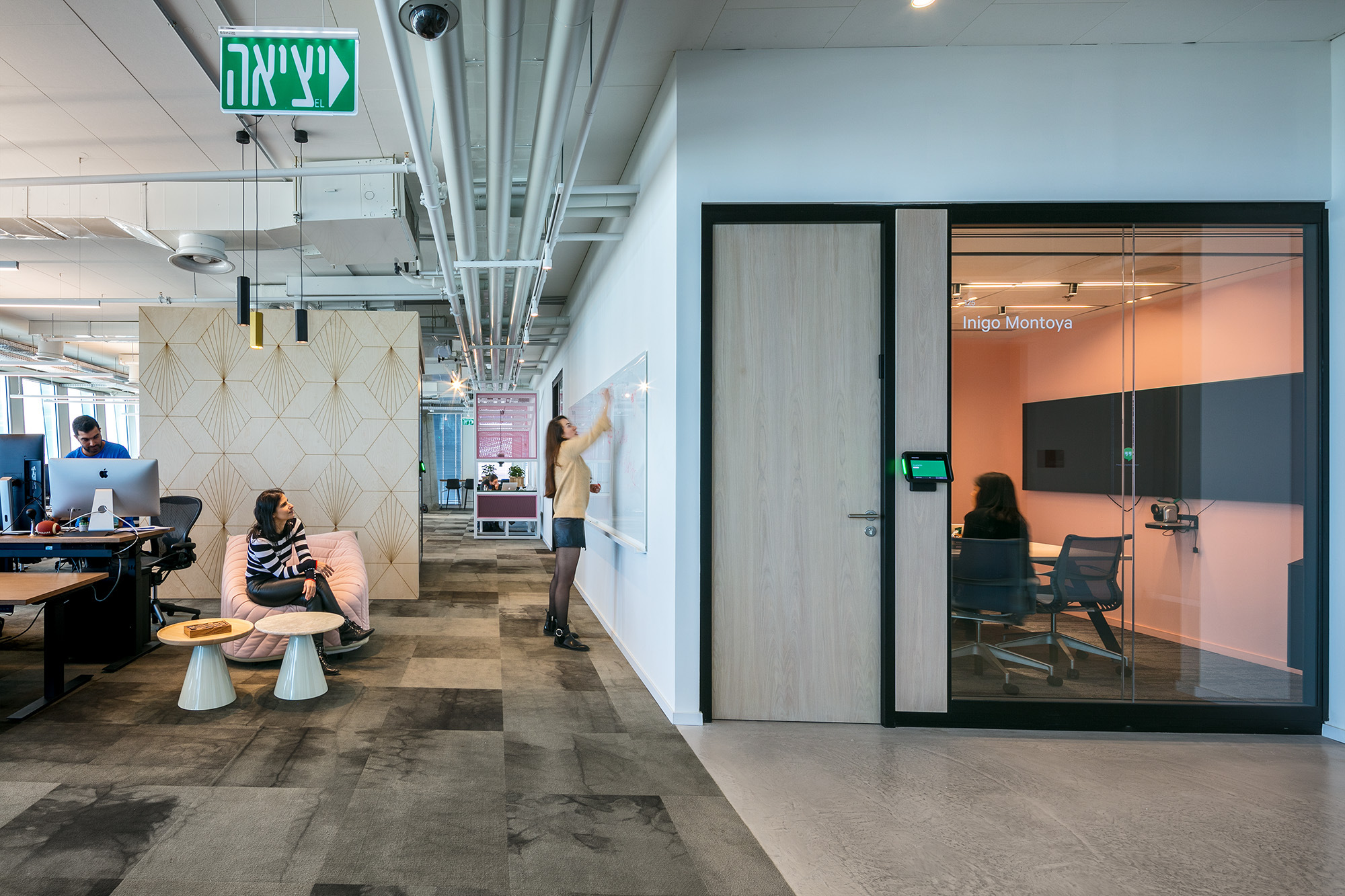 Dropbox Office - Tel Aviv | Office Snapshots