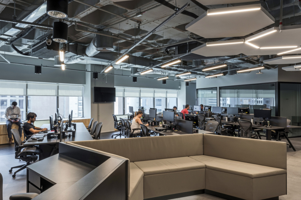 Financial Services Company Offices - São Paulo | Office Snapshots