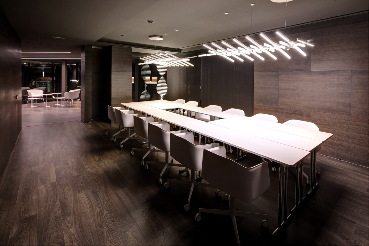 Vibia Rhythm | Office Snapshots