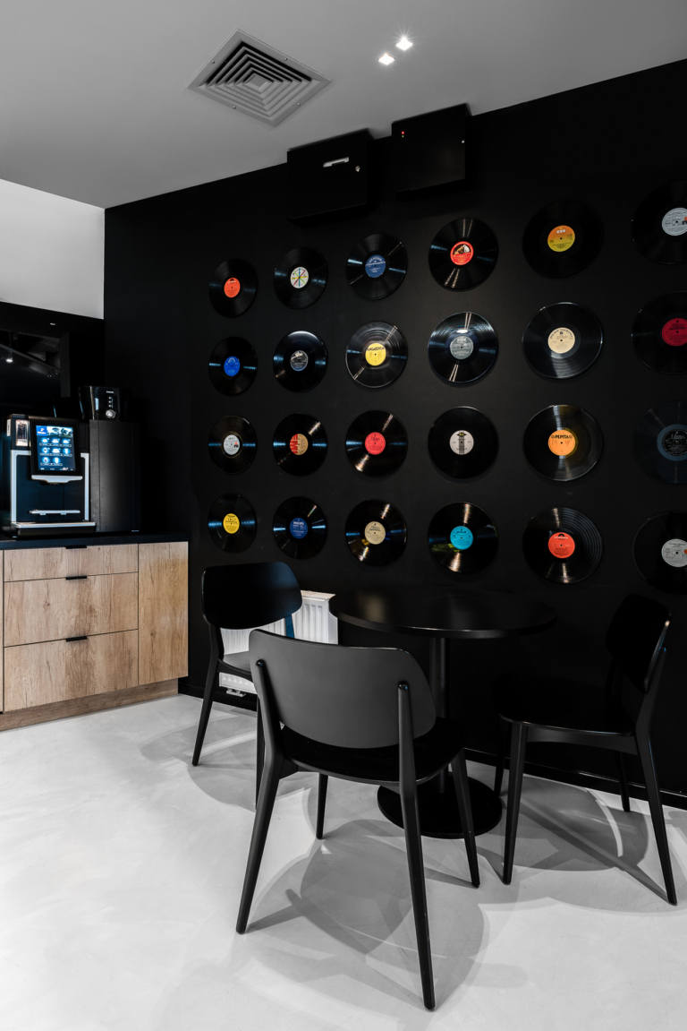 DHL Offices - Warsaw | Office Snapshots