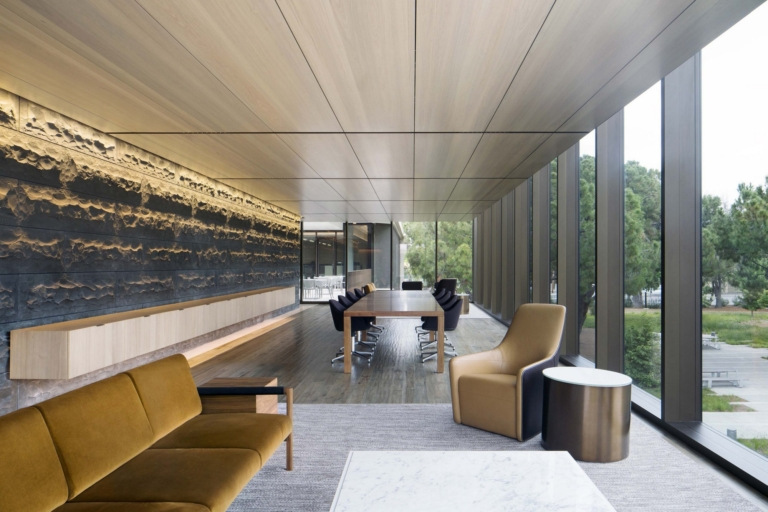 E. & J. Gallo Winery Dry Creek Building - Modesto | Office Snapshots