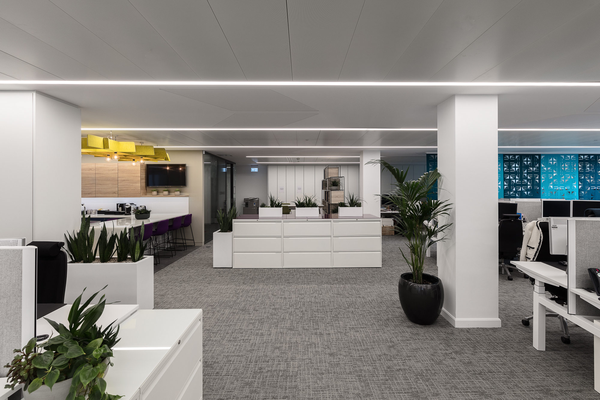 Financial Services Company - London | Office Snapshots