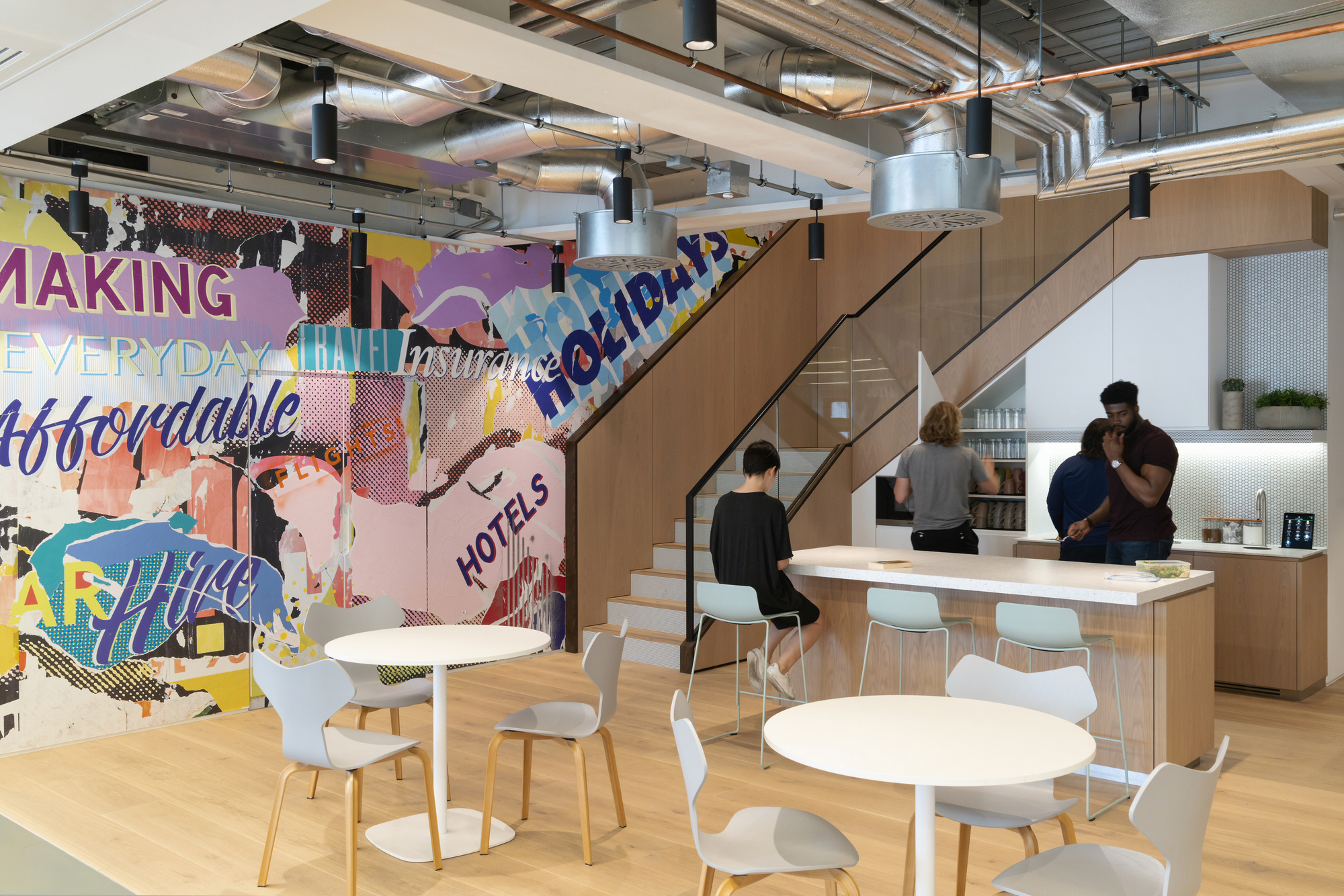 MoneySuperMarket Offices - London | Office Snapshots