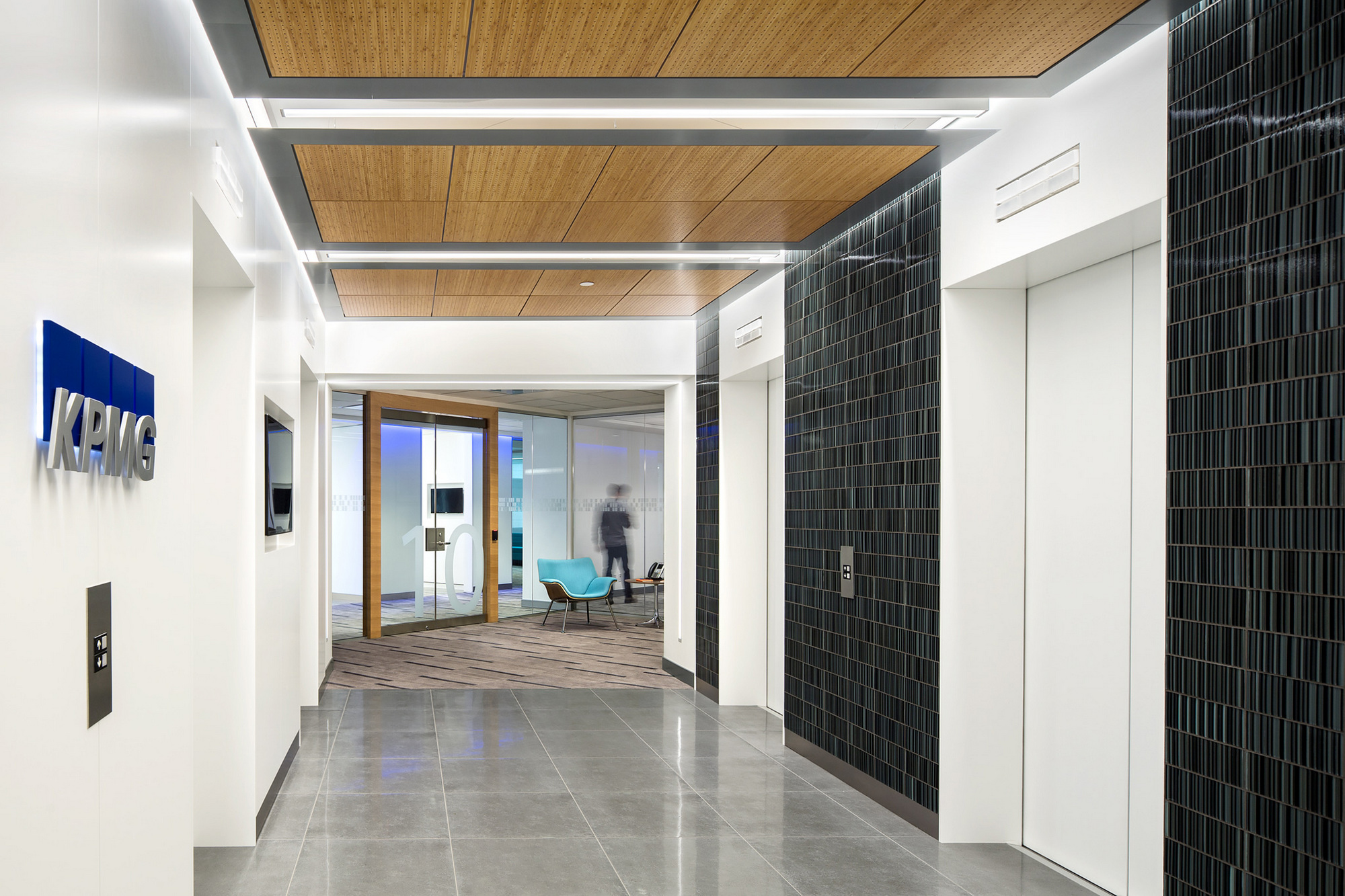 KPMG Offices - Vancouver | Office Snapshots
