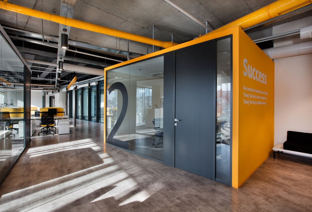 Netlog Logistics Offices - Istanbul | Office Snapshots