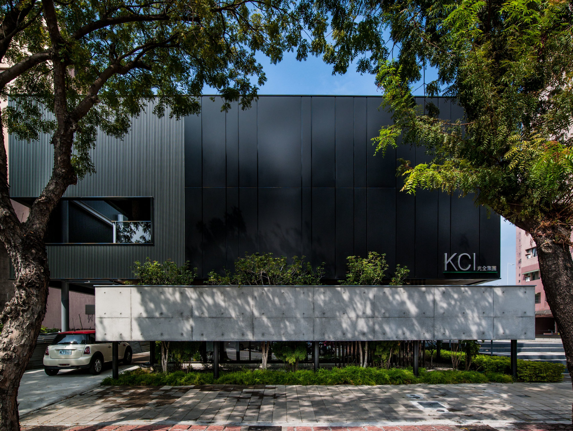 KCI Group Headquarters - Kaohsiung | Office Snapshots