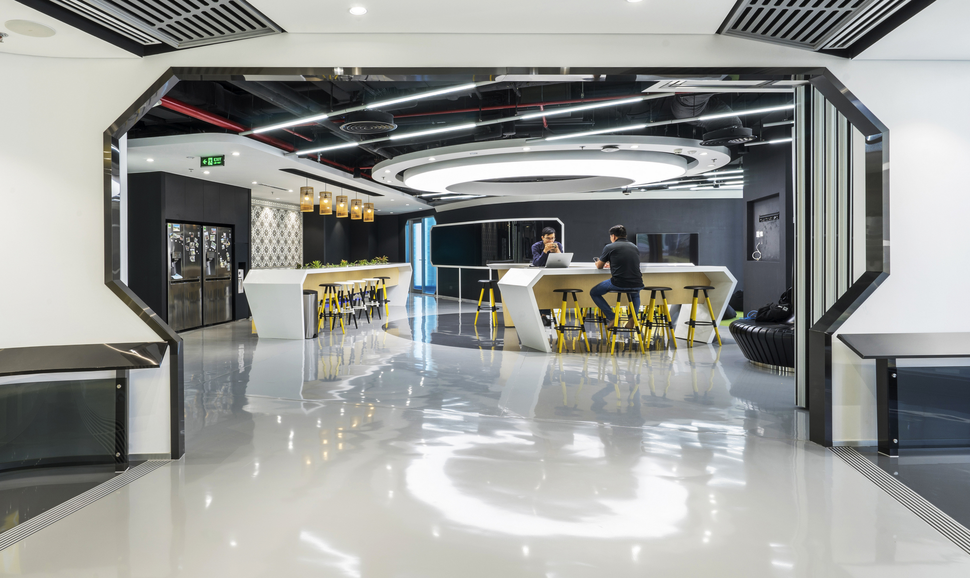 Axon Offices - Ho Chi Minh City | Office Snapshots