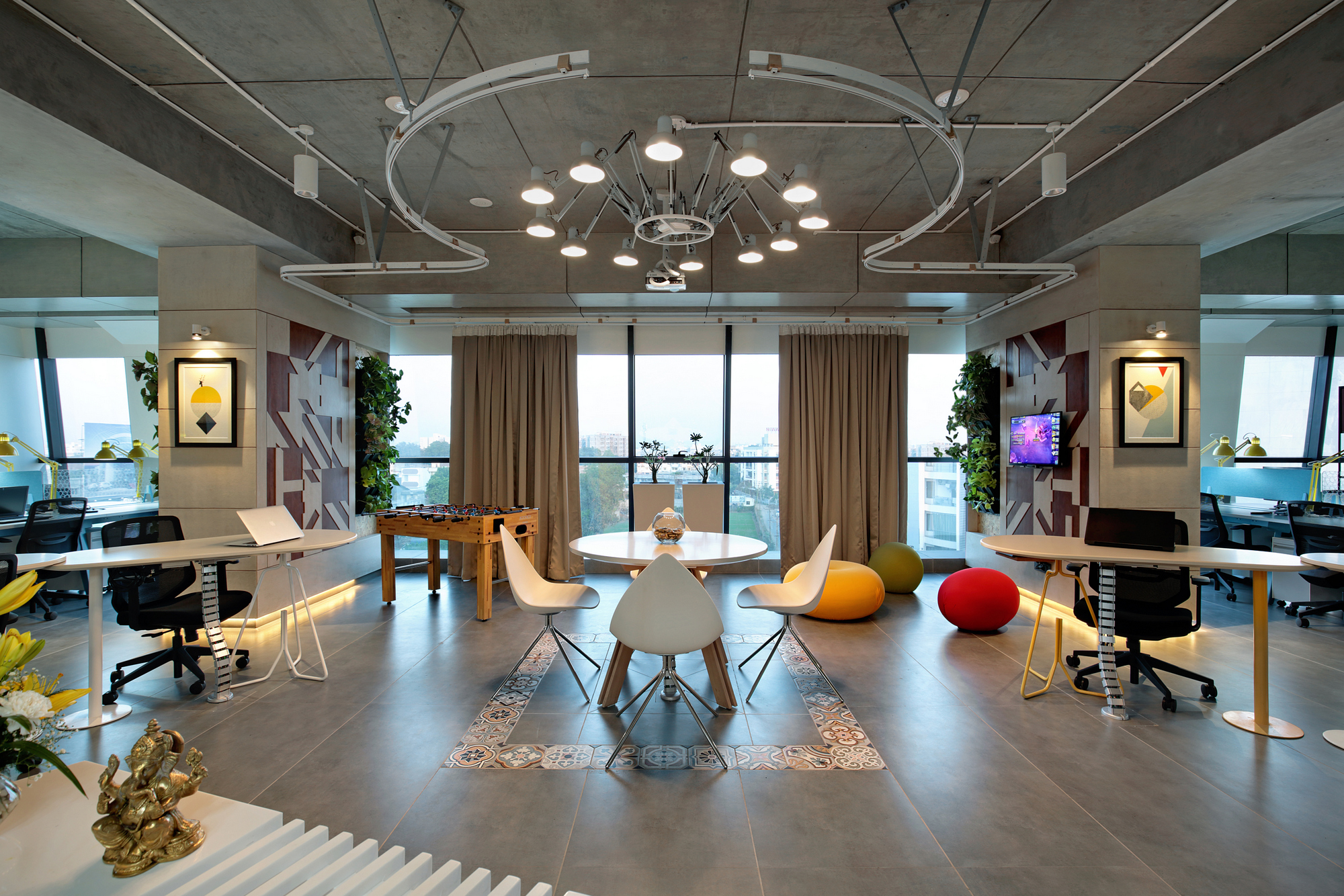 Advantech Aircon Systems Offices - Gujarat | Office Snapshots