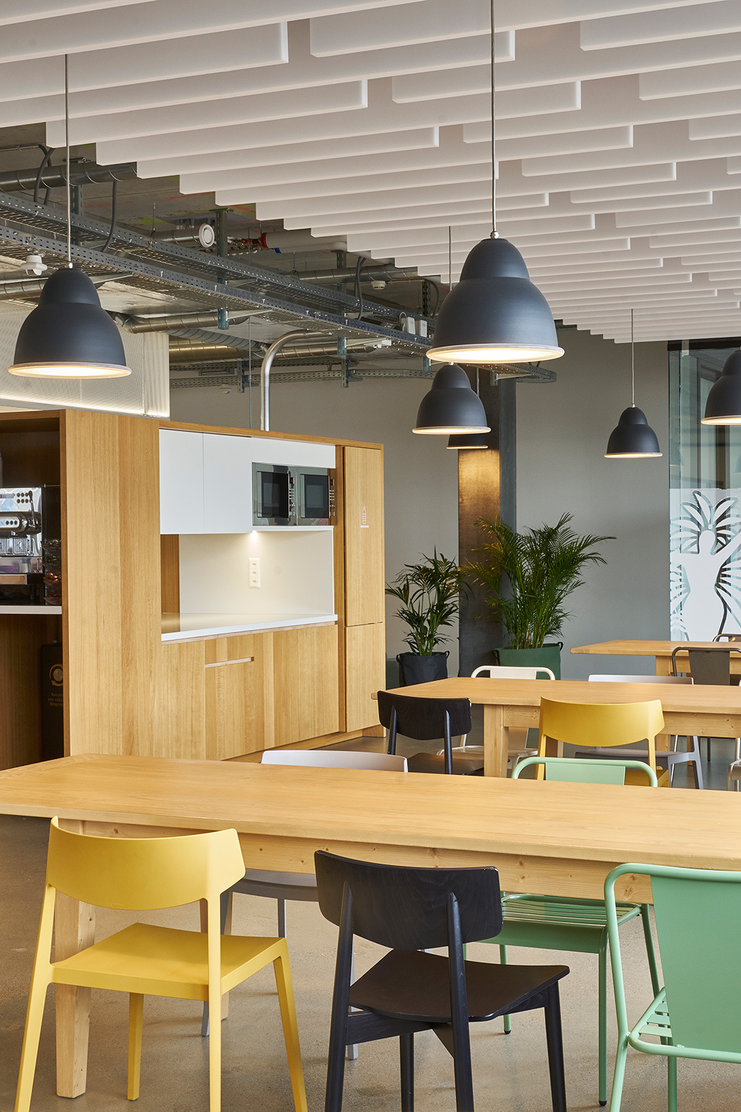 MCI Group Offices - Geneva | Office Snapshots