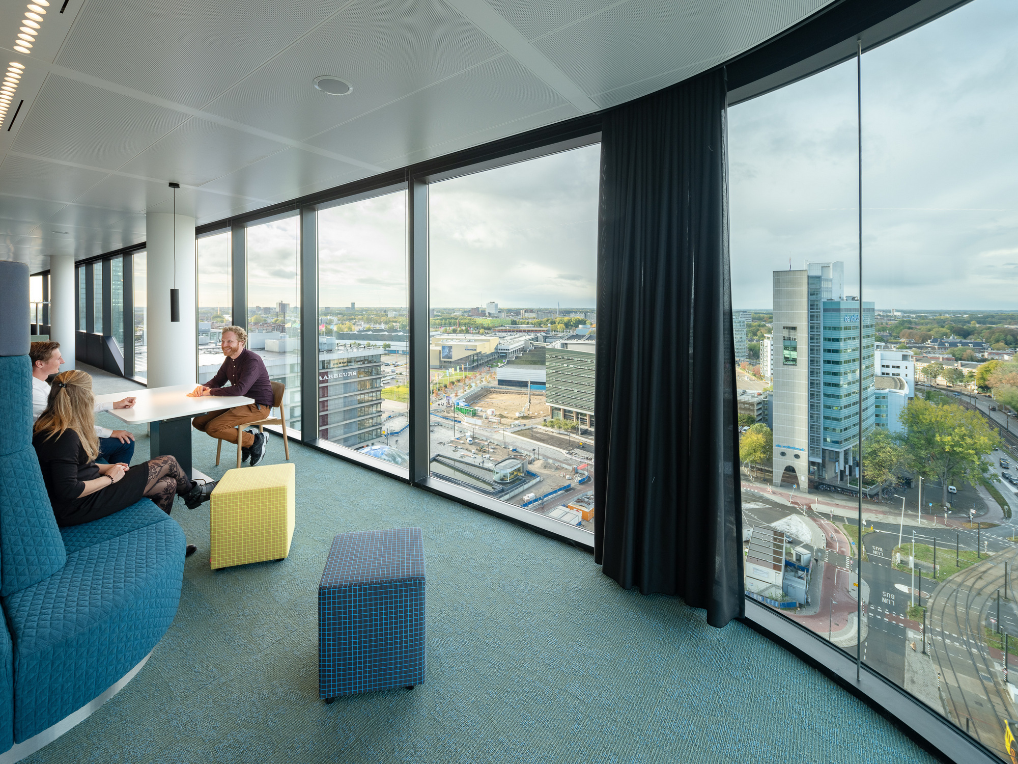 Navigant Offices - Utrecht | Office Snapshots