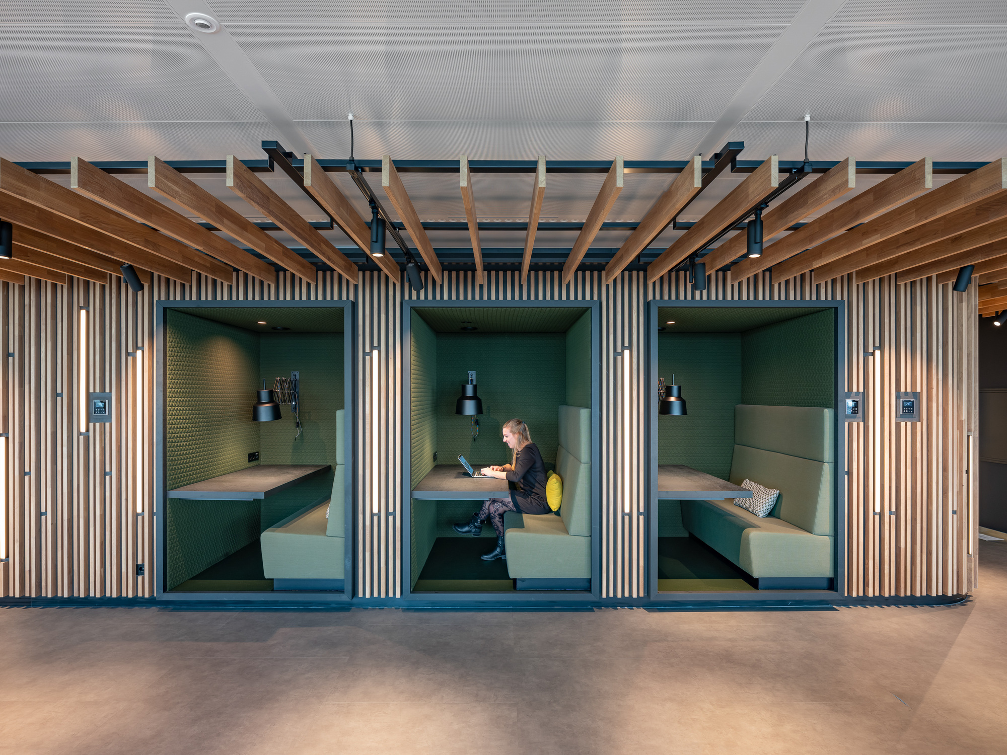 Navigant Offices - Utrecht | Office Snapshots