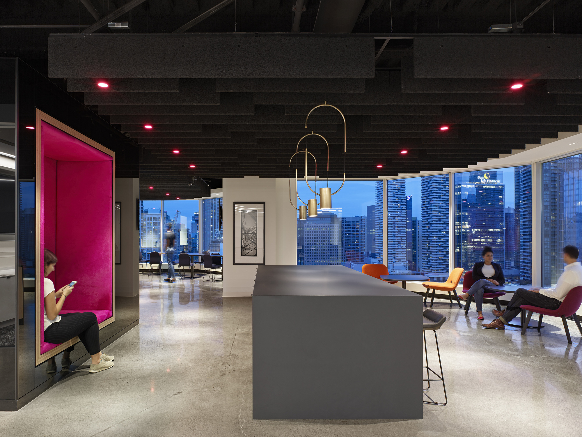 Capital One Offices - Toronto | Office Snapshots