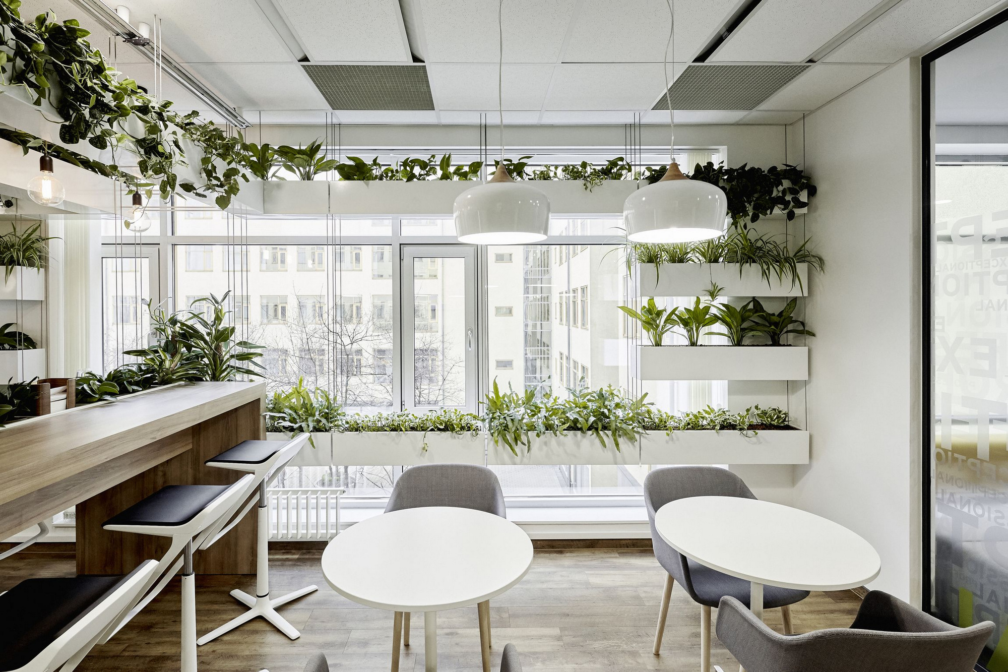 EY Offices - Budapest | Office Snapshots