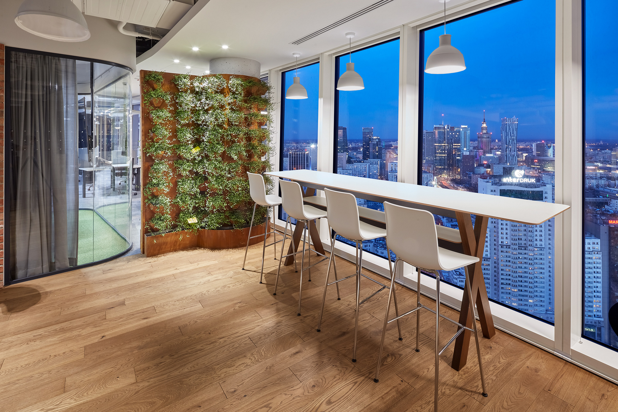 HL Tech Offices - Warsaw | Office Snapshots