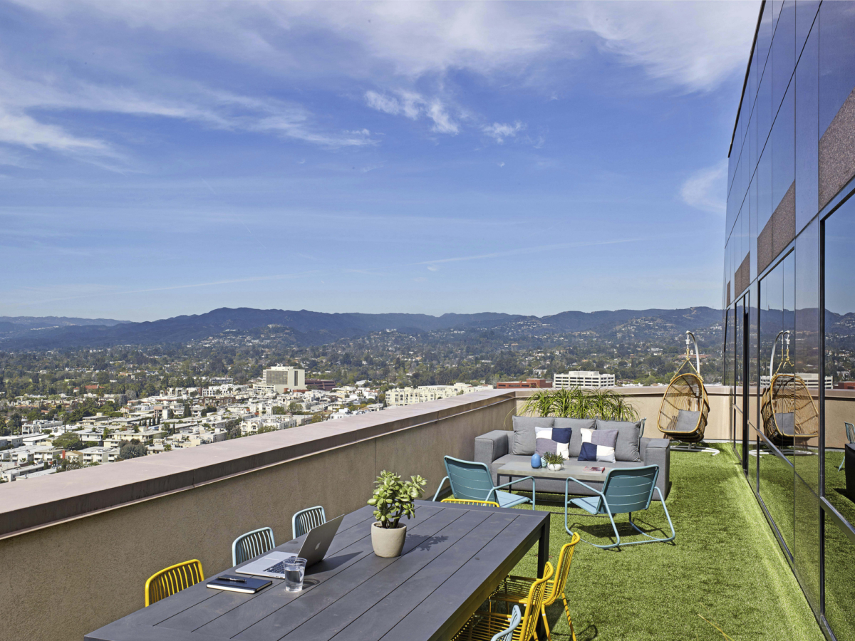 Meredith Corporation Offices - Los Angeles | Office Snapshots