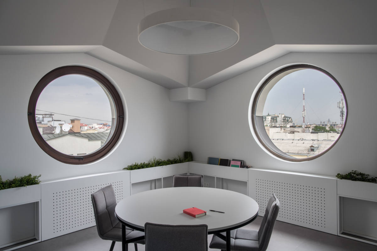 FUIB Bank Offices - Kiev | Office Snapshots