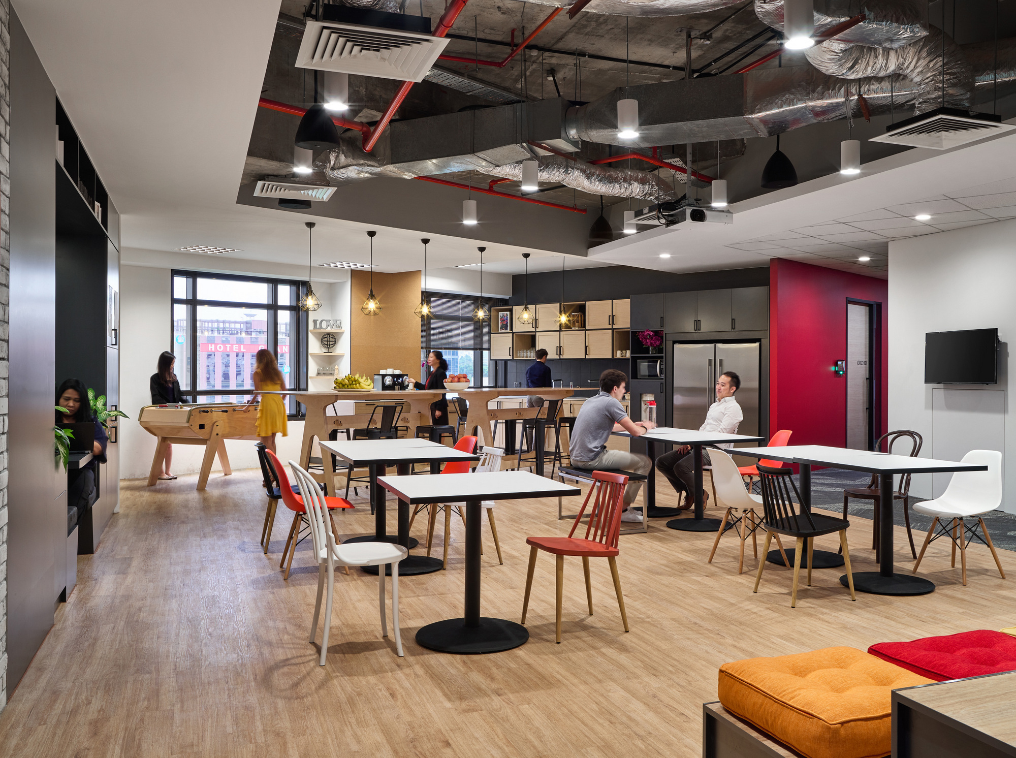 Groupe Clarins Offices - Singapore | Office Snapshots