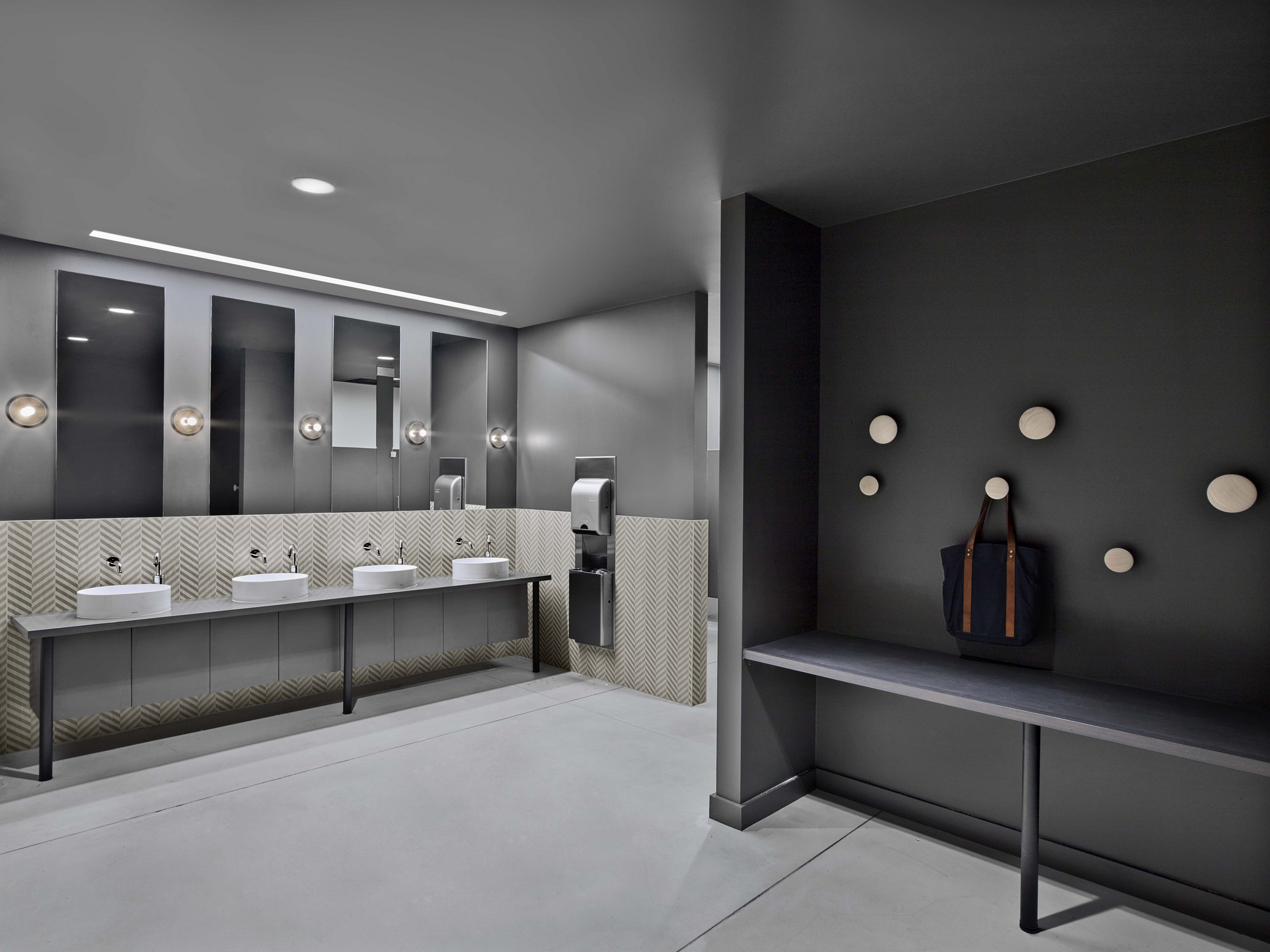 Turner Broadcasting Headquarters - Atlanta | Office Snapshots