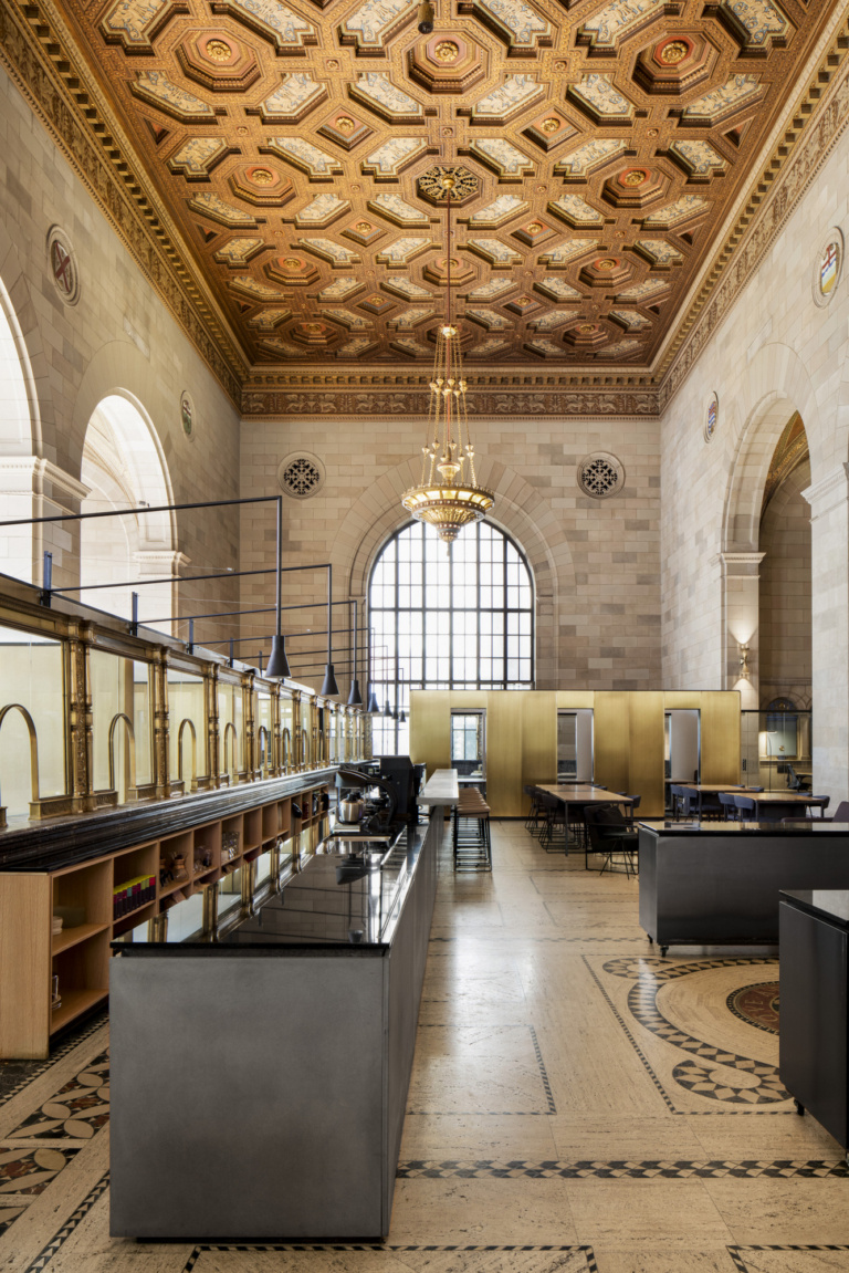 Crew Collective Offices - Montréal | Office Snapshots