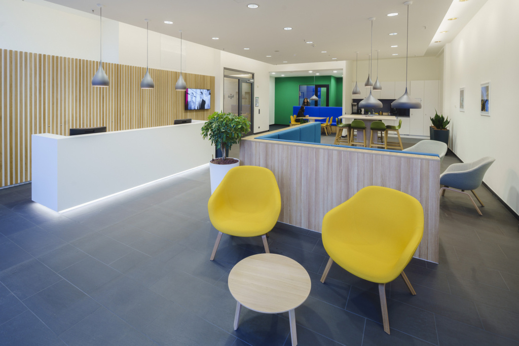 Regus Coworking Offices - Hamburg | Office Snapshots