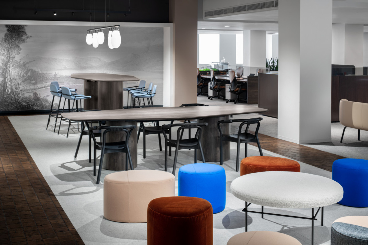 Allsteel & Gunlocke Showroom - Chicago | Office Snapshots